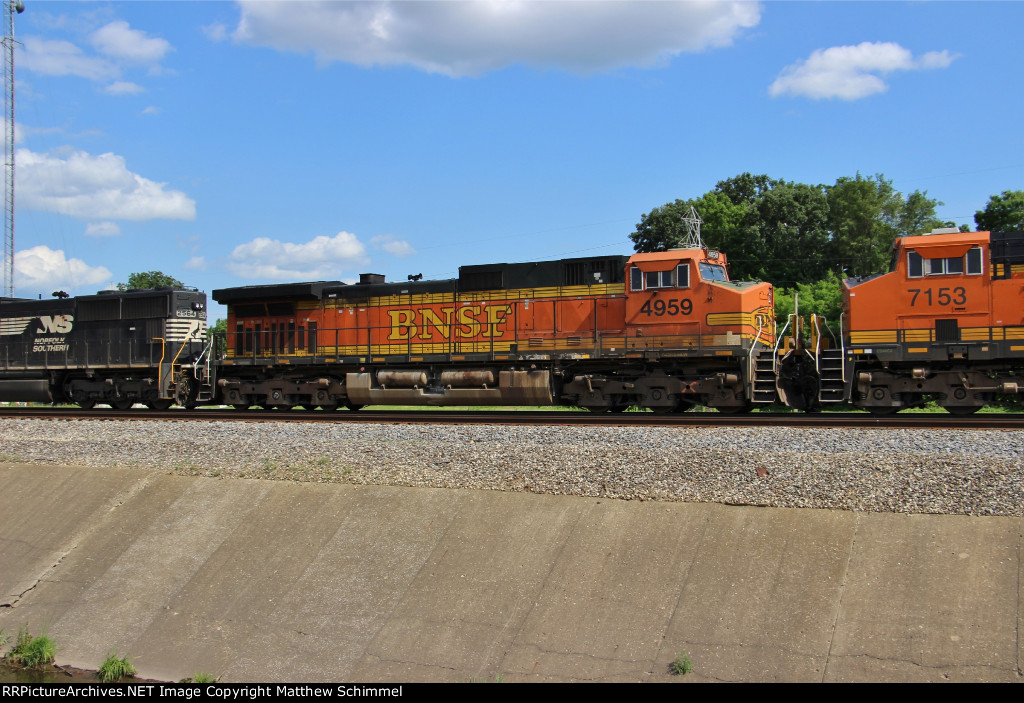 BNSF 4959